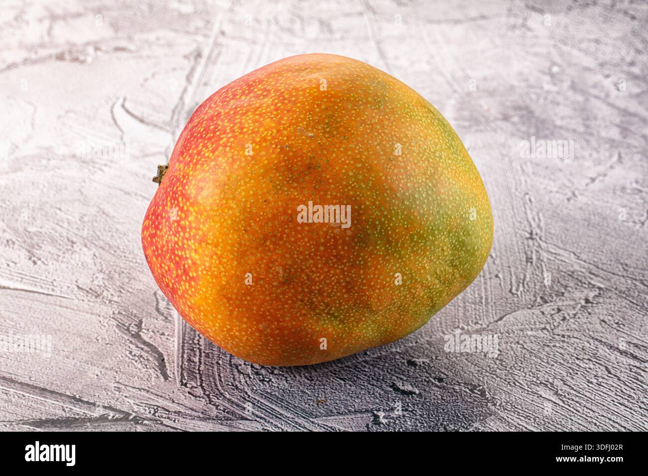Fresh ripe sweet juicy Peruan Mango fruit Stock Photo - Alamy