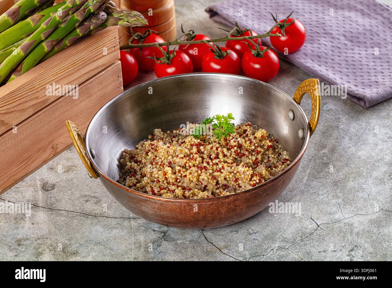 Vegan super food Boiled quinoa cereal in the bowl Stock Photo - Alamy