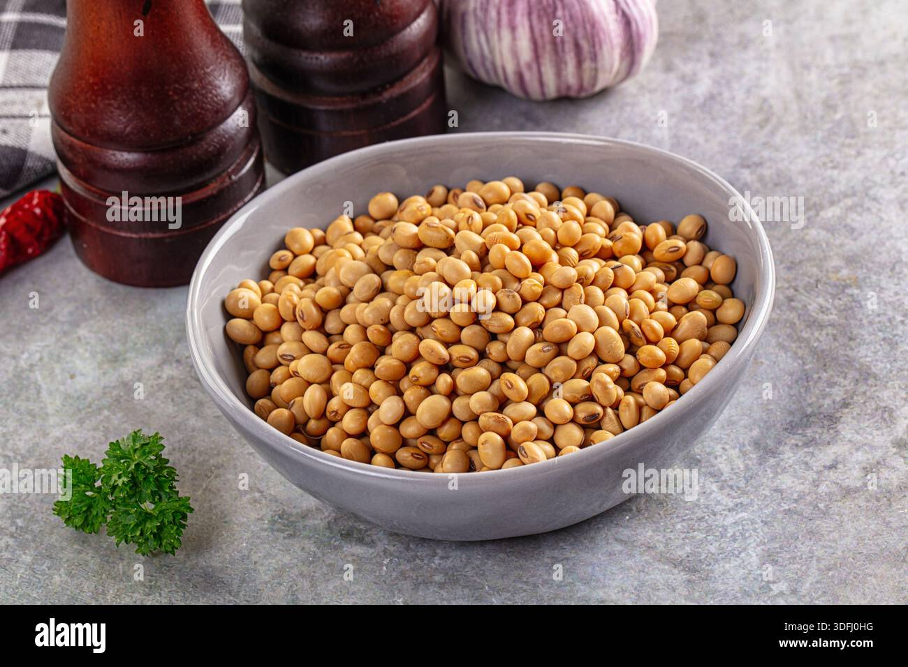 Raw dry soya beans heap for vegan cuisine Stock Photo - Alamy
