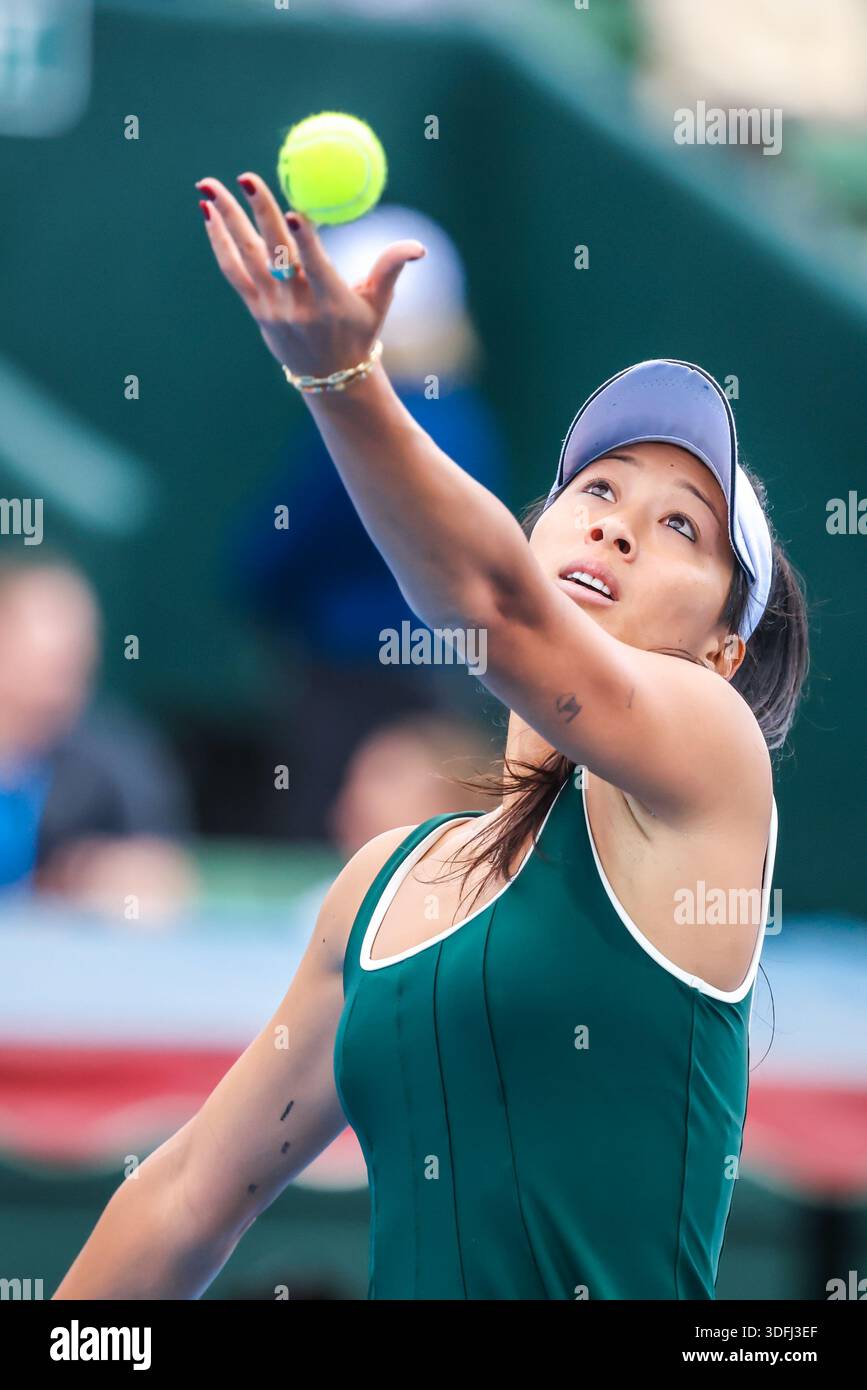 Priscilla Hon of Australia plays against Donna Veki? of Croatia (not ...