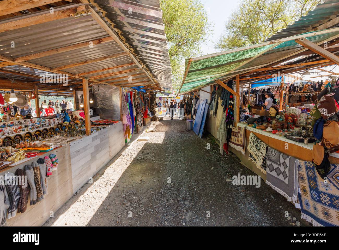 Scenic view of market stalls at the Zhinvali Reservoir in the Caucasus ...