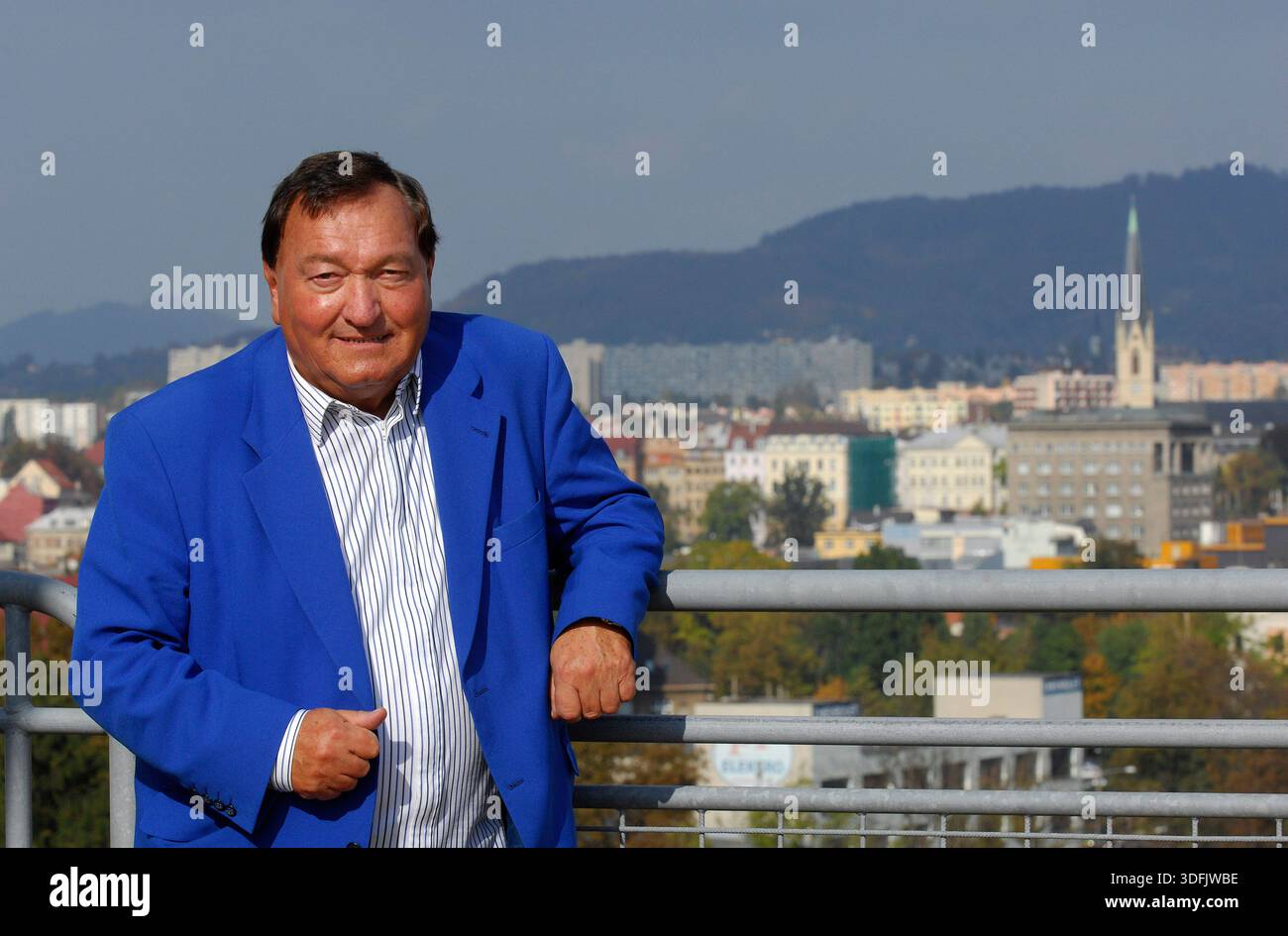 ***FILE PHOTO*** Swiss writer Erich von Daniken in Liberec started his ...