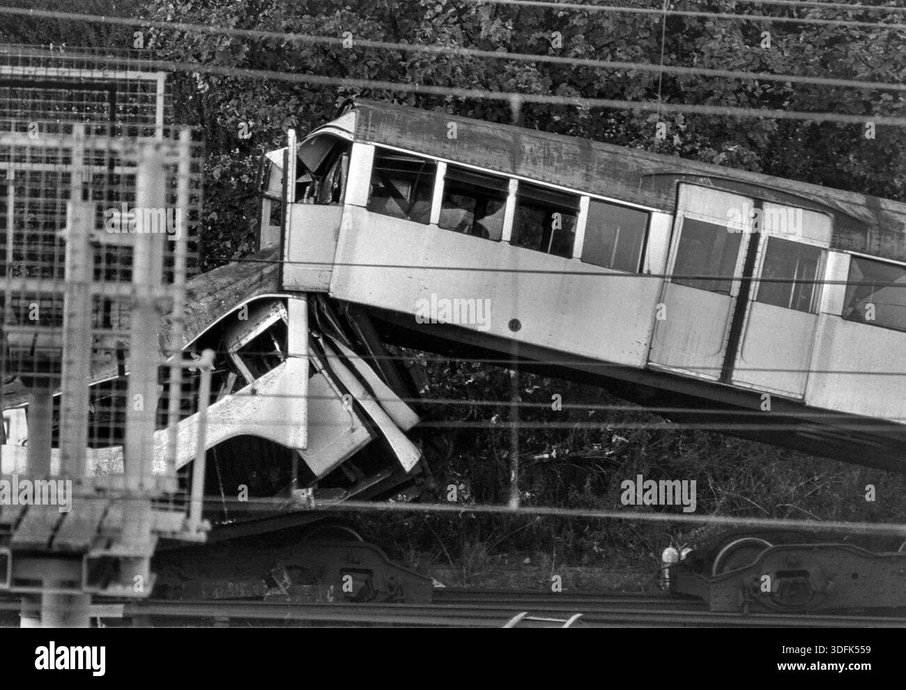 London train crash UK 1986 Stock Photo - Alamy