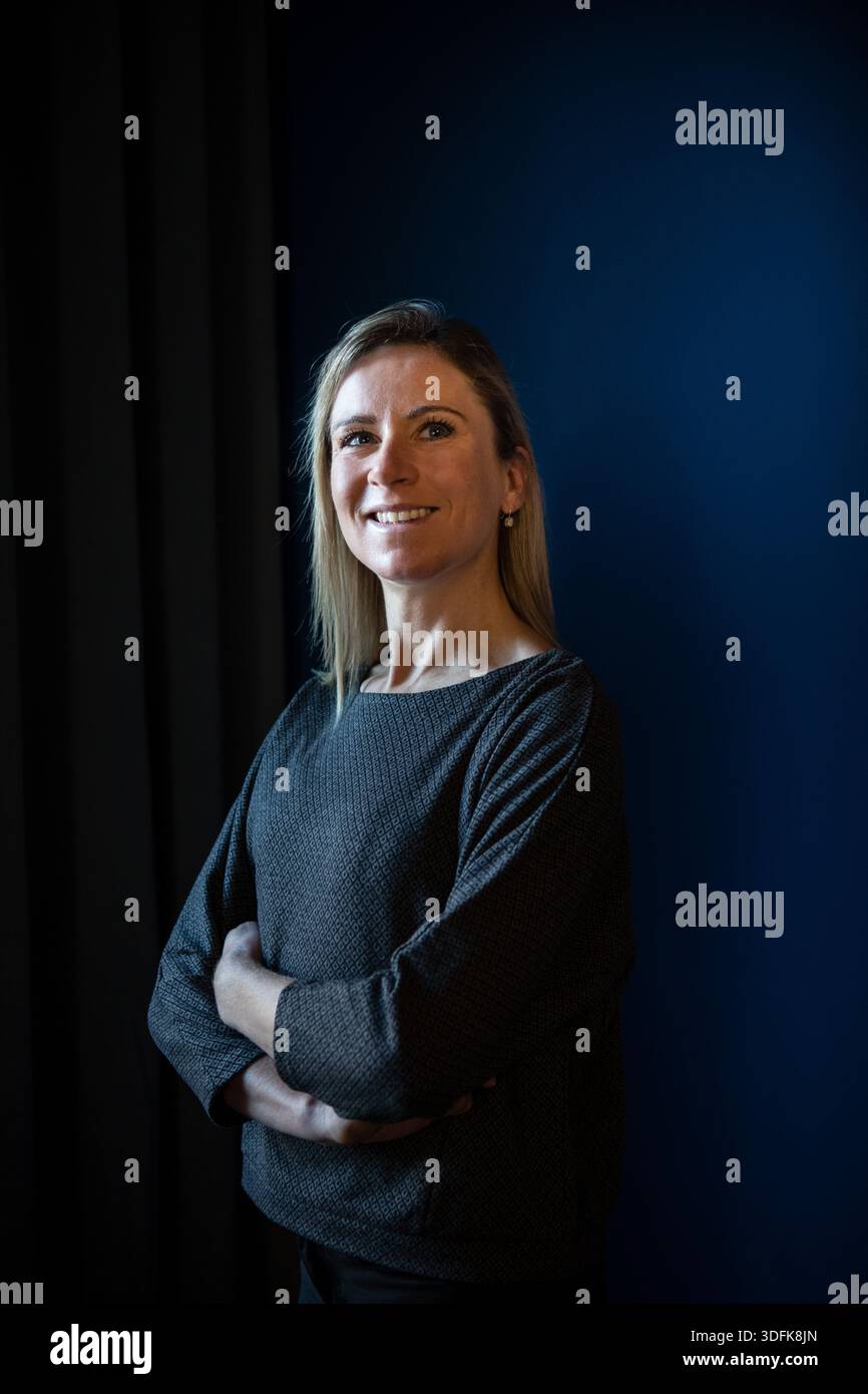 Negin zendegani lumen hi-res stock photography and images - Alamy