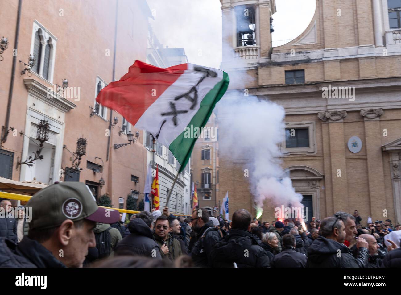 Demonstration in Rome on the occasion of the national taxi drivers ...