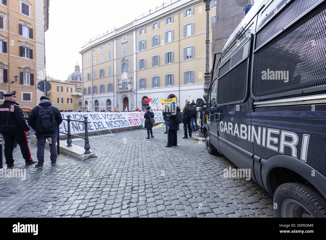 Demonstration in Rome on the occasion of the national taxi drivers ...