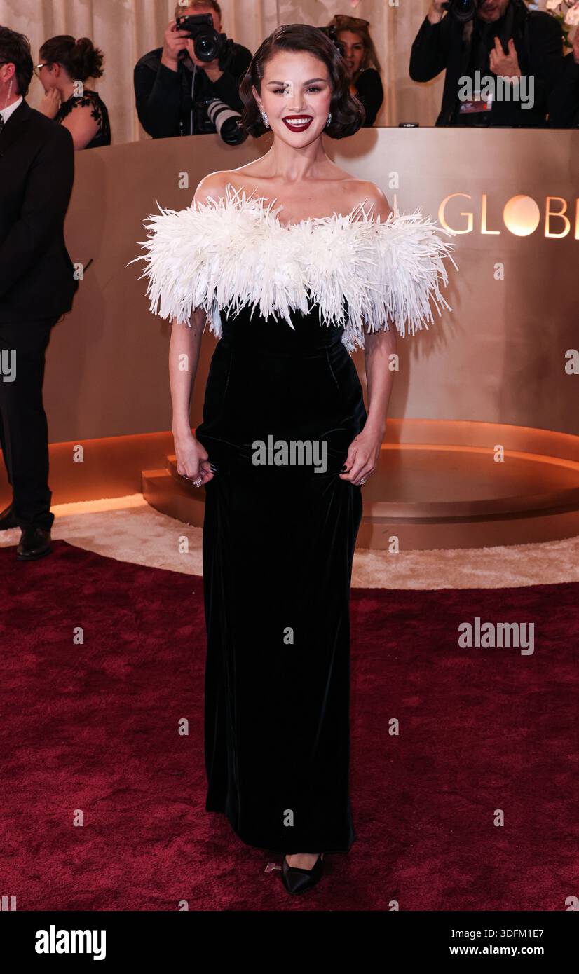 BEVERLY HILLS, LOS ANGELES, CALIFORNIA, USA - JANUARY 11: Selena Gomez ...