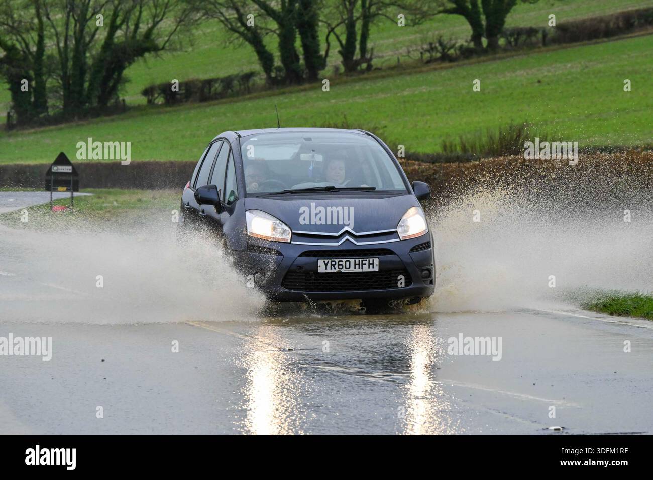 Winterbourne Abbas, Dorset, UK. 13th January 2026. UK Weather: A car ...