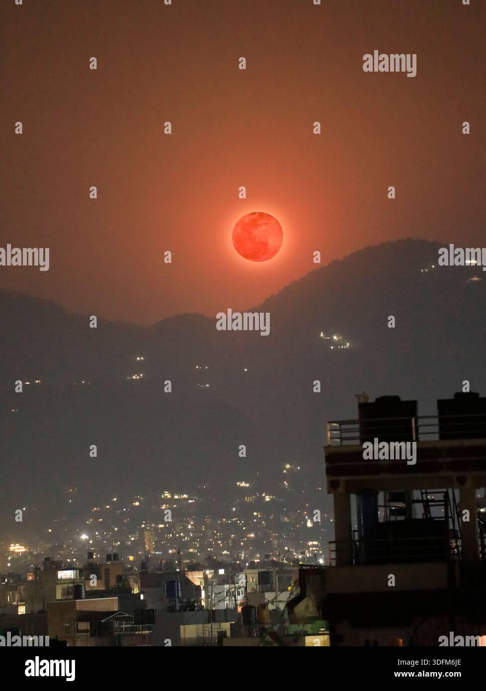 Lunar beauty over hills hi-res stock photography and images - Alamy