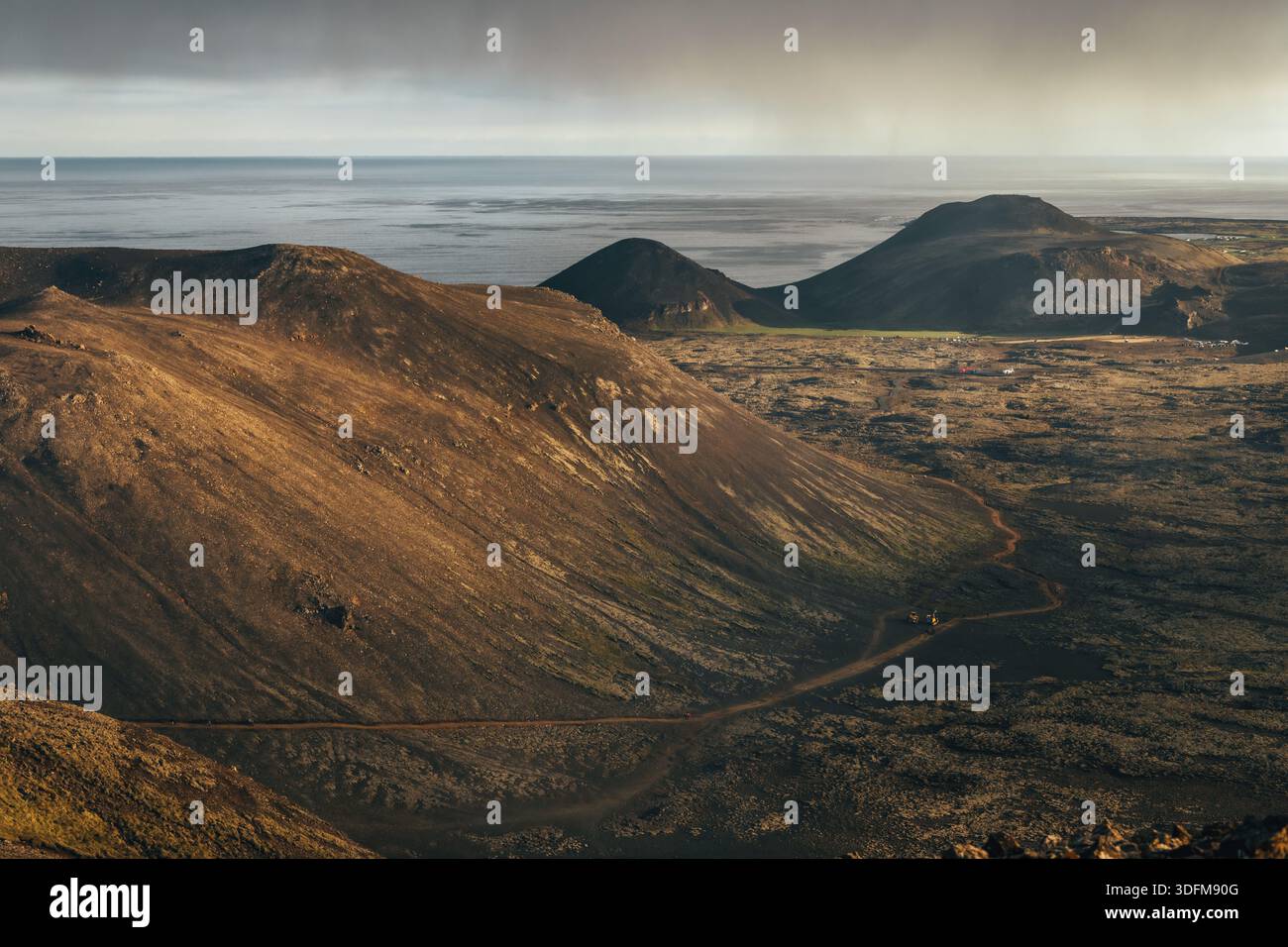 Dark elevated perspective dramatic ocean hi-res stock photography and ...