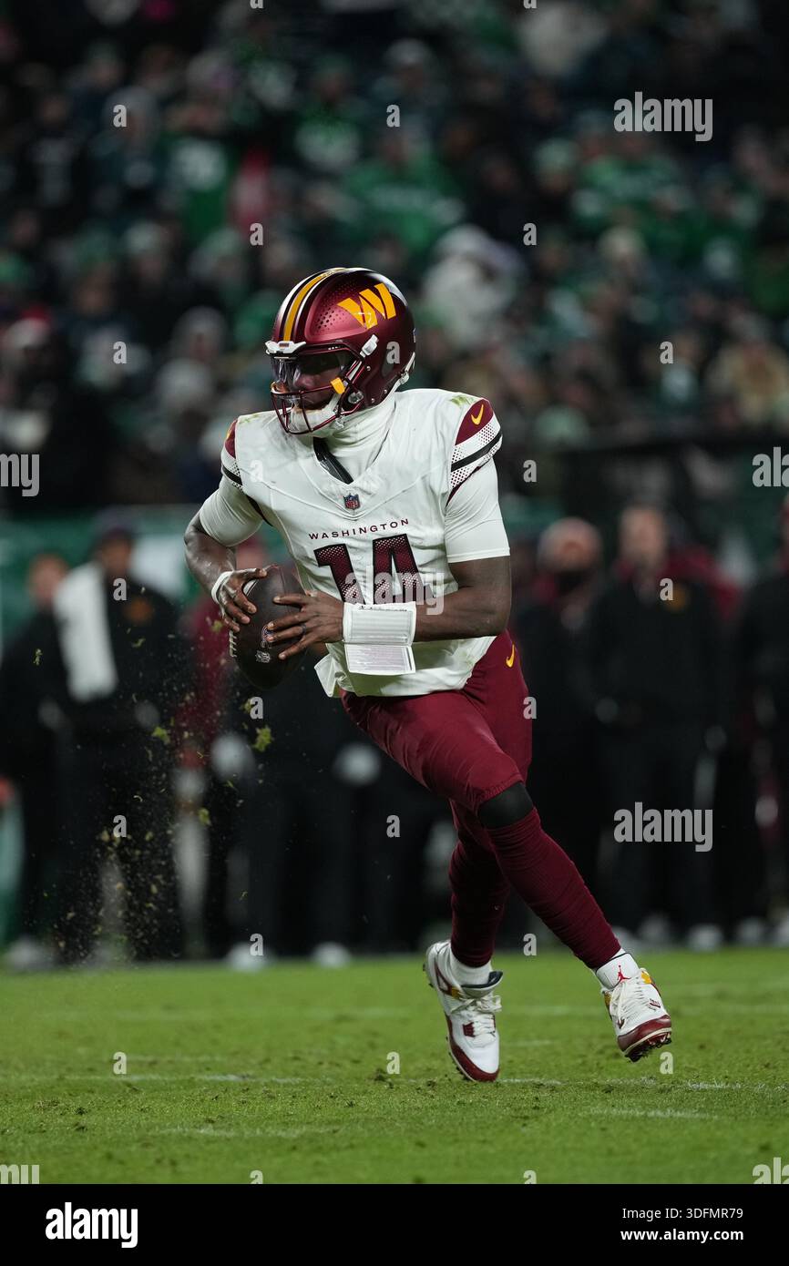 Washington Commanders' Josh Johnson plays during an NFL football game ...