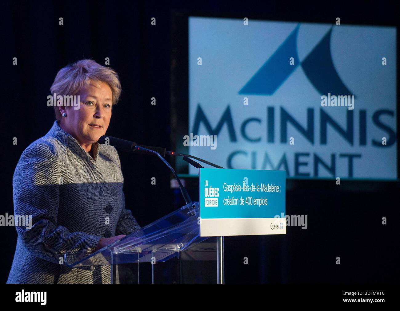 La première ministre de l'époque, Pauline Marois, en conférence de ...