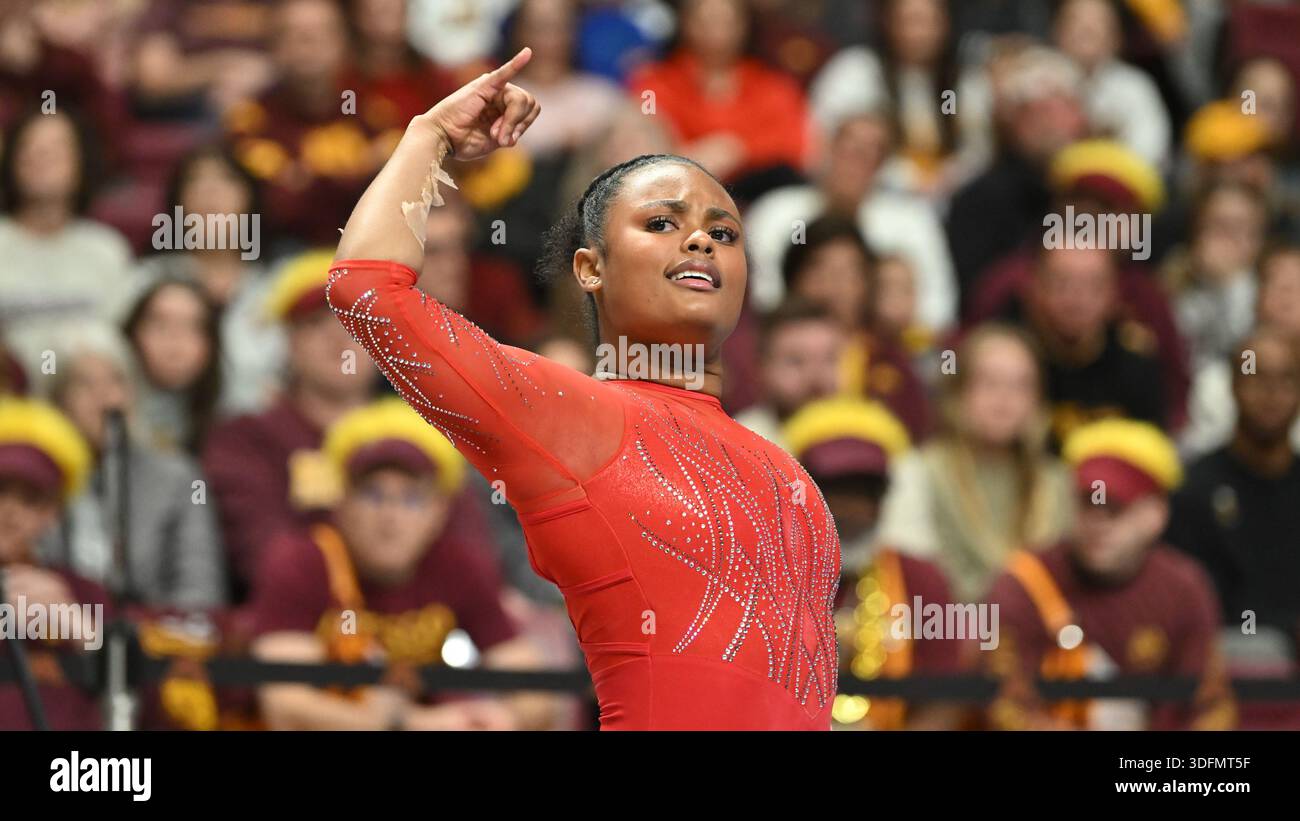 Arkansas' Leah Smith competes on the floor against Minnesota during an ...