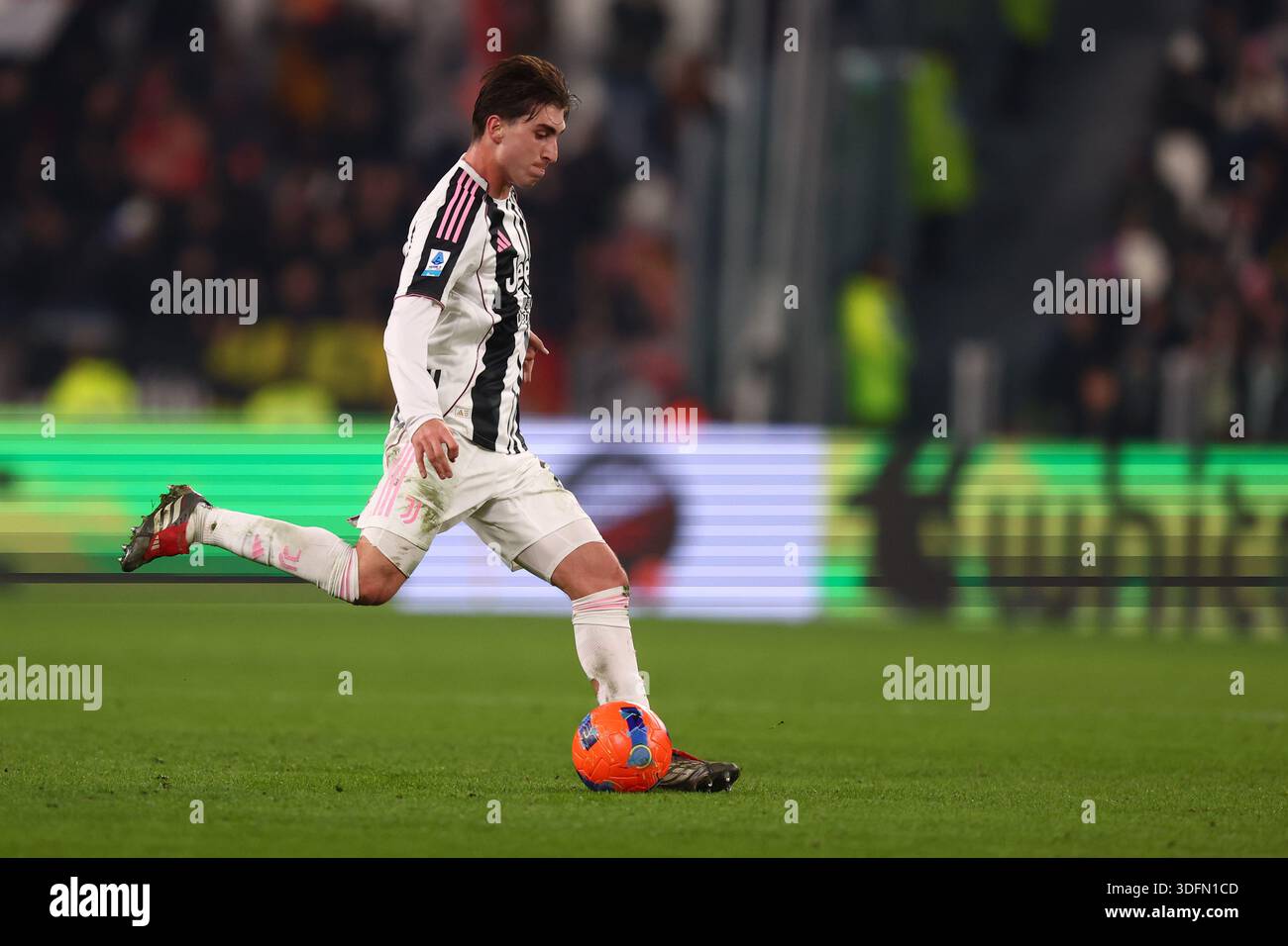 Fabio Miretti of Juventus Fc in action during the Serie A match ...