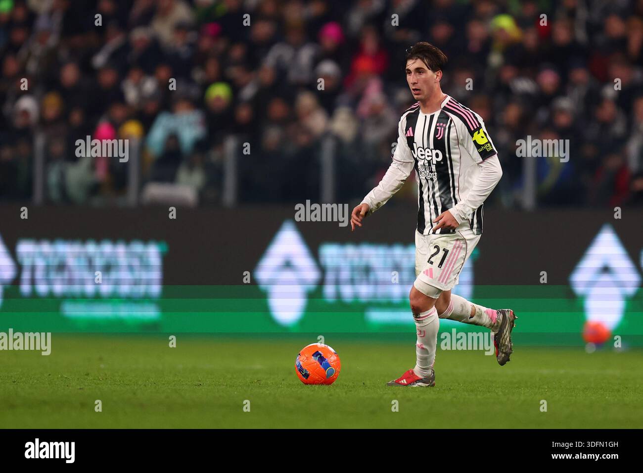 Fabio Miretti of Juventus Fc in action during the Serie A match ...