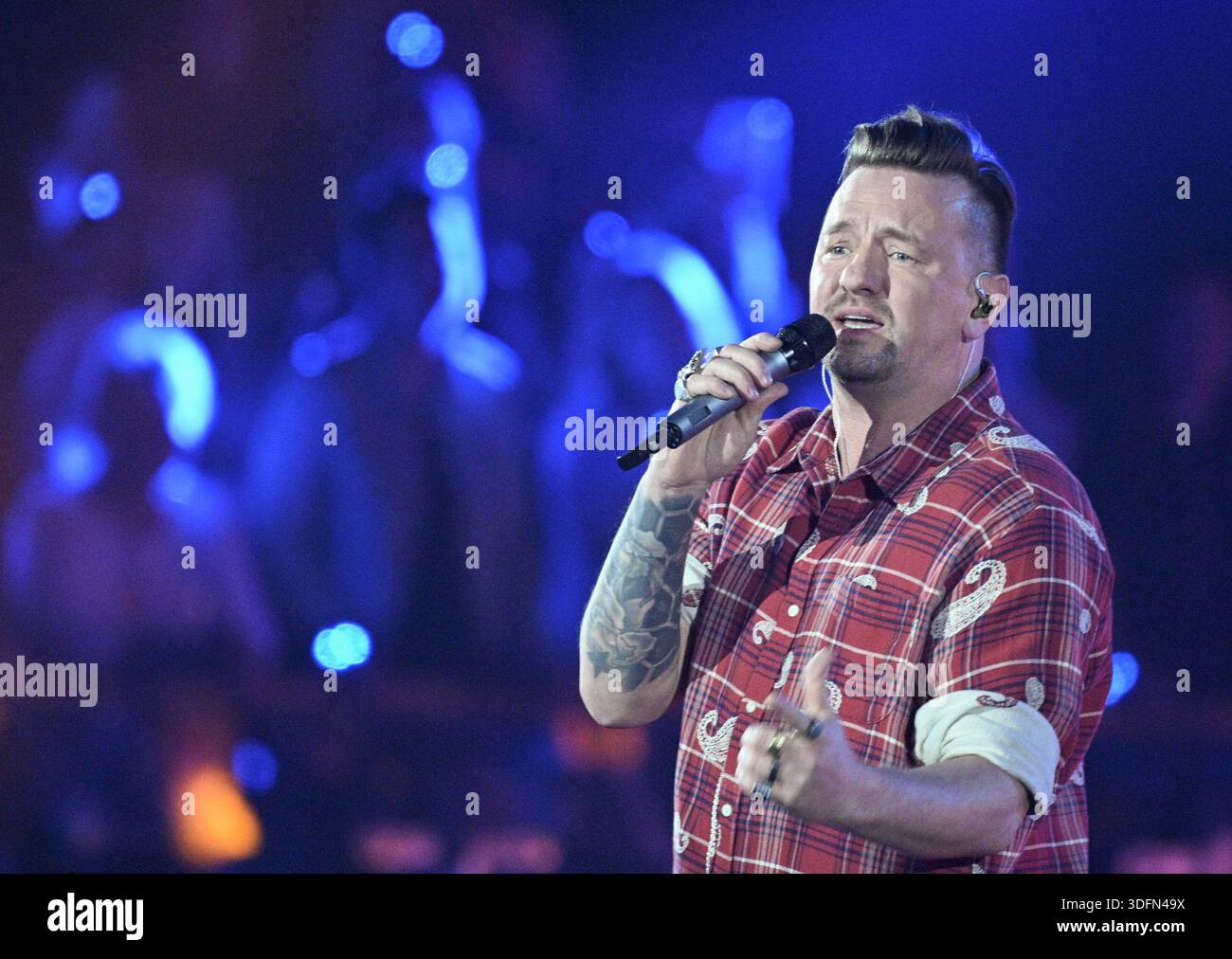 10 January 2026, Berlin: Singer Ben Zucker in the music show ...