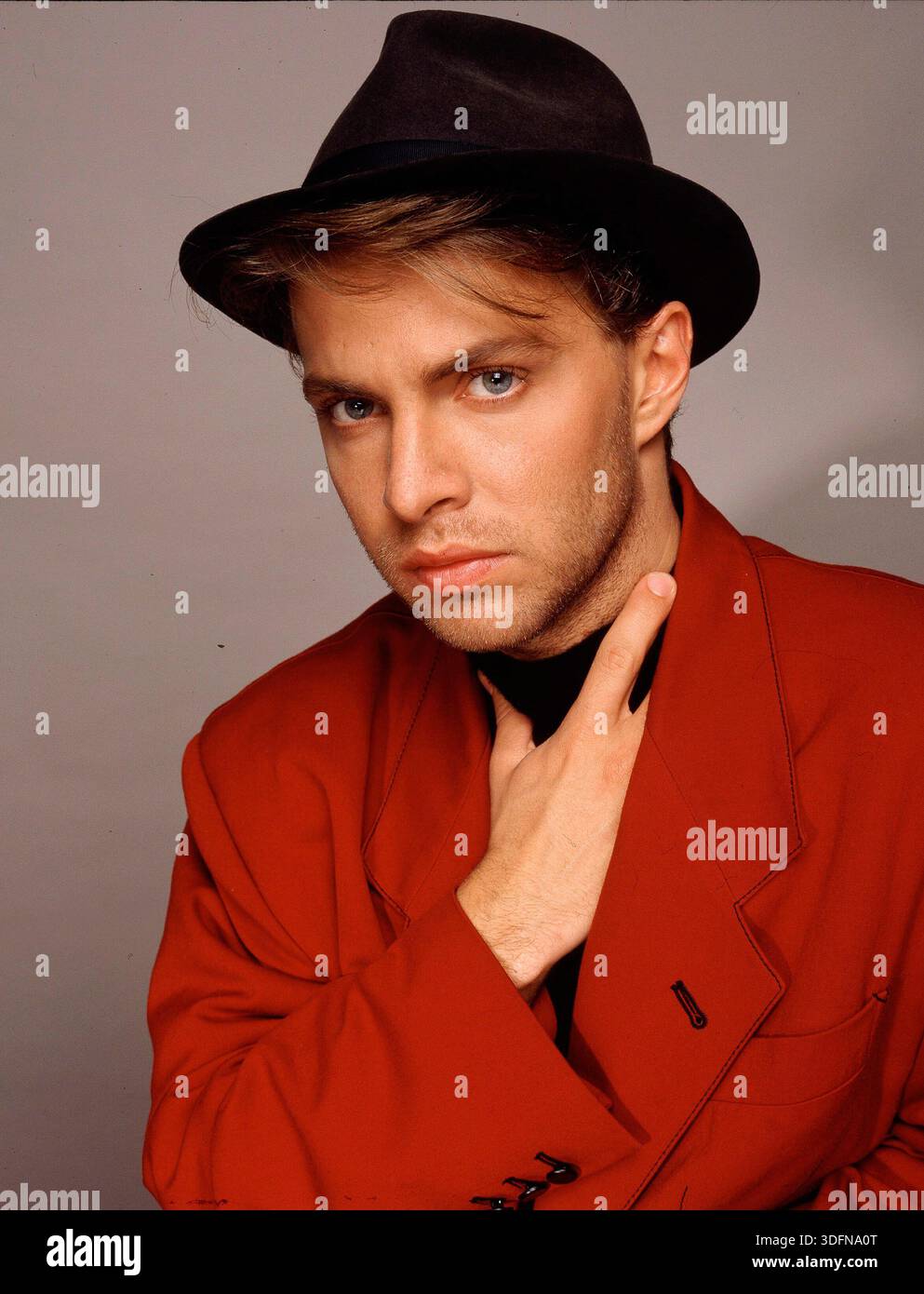 Johnny Hates Jazz : Clark Datchler 1987 Stock Photo - Alamy