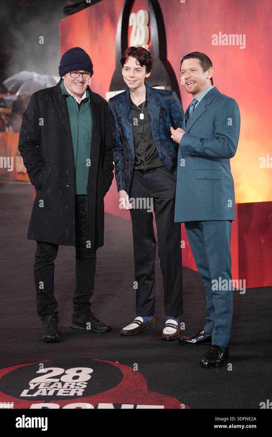 (left to right) Danny Boyle, Alfie Williams, and Jack O'Connell ...