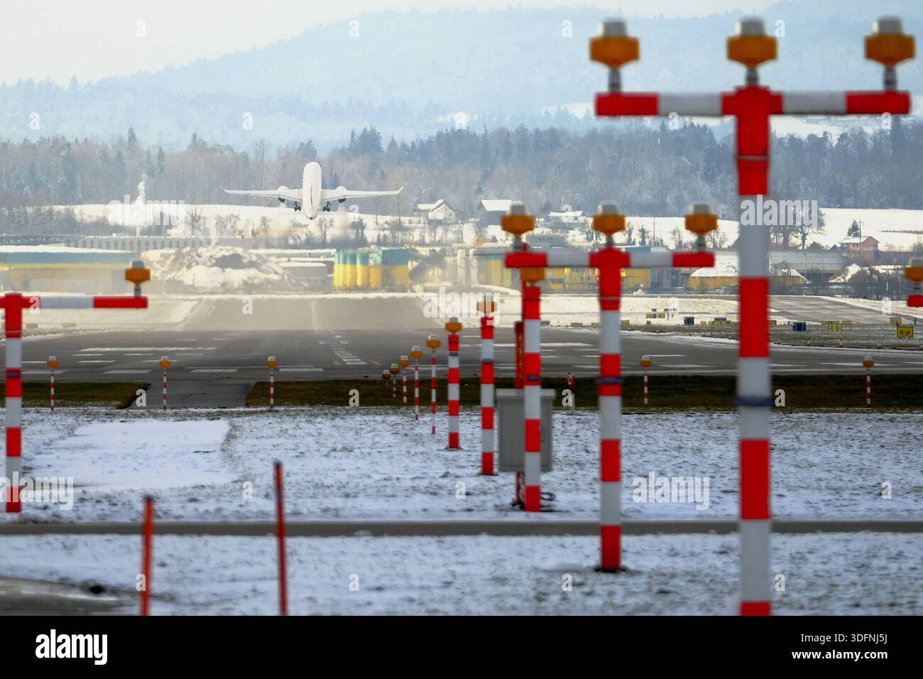 RECORD DATE NOT STATED TAke off a Kloten - Aviation Copyright ...