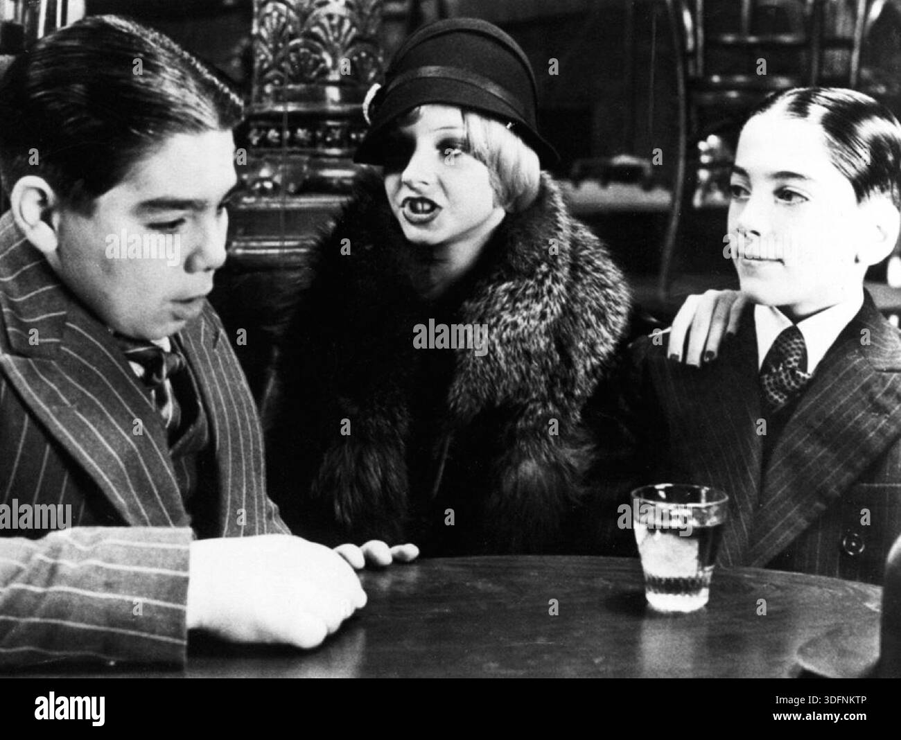 Bugsy Malone John Cassisi, Jodie Foster & Scott Baio Stock Photo - Alamy