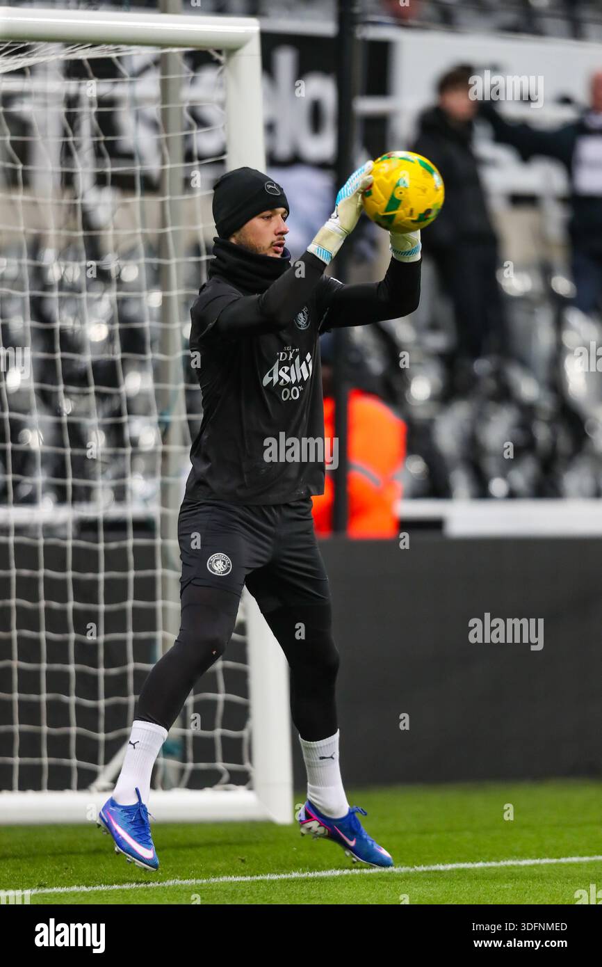 James Trafford Of Manchester City warms up during the Newcastle United ...