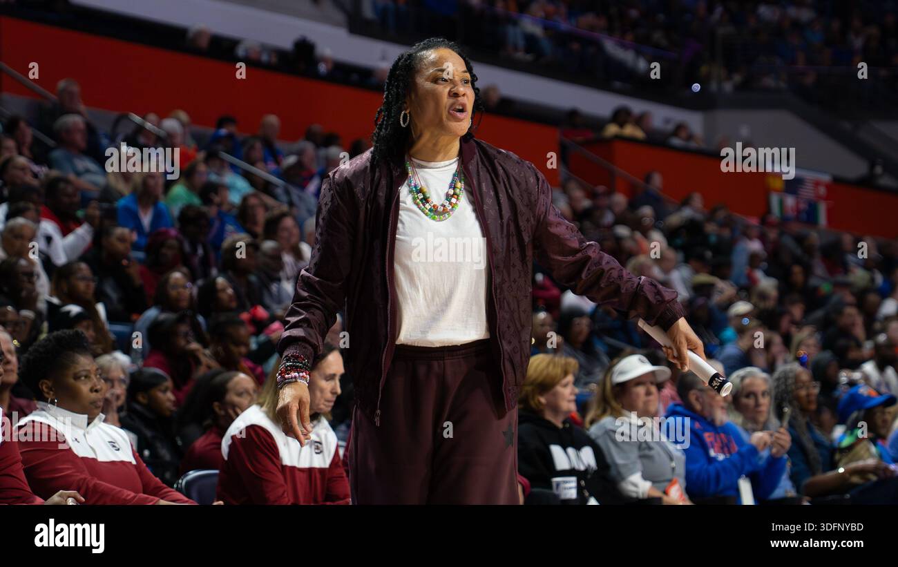 South Carolina head coach Dawn Staley as her team plays Florida during ...