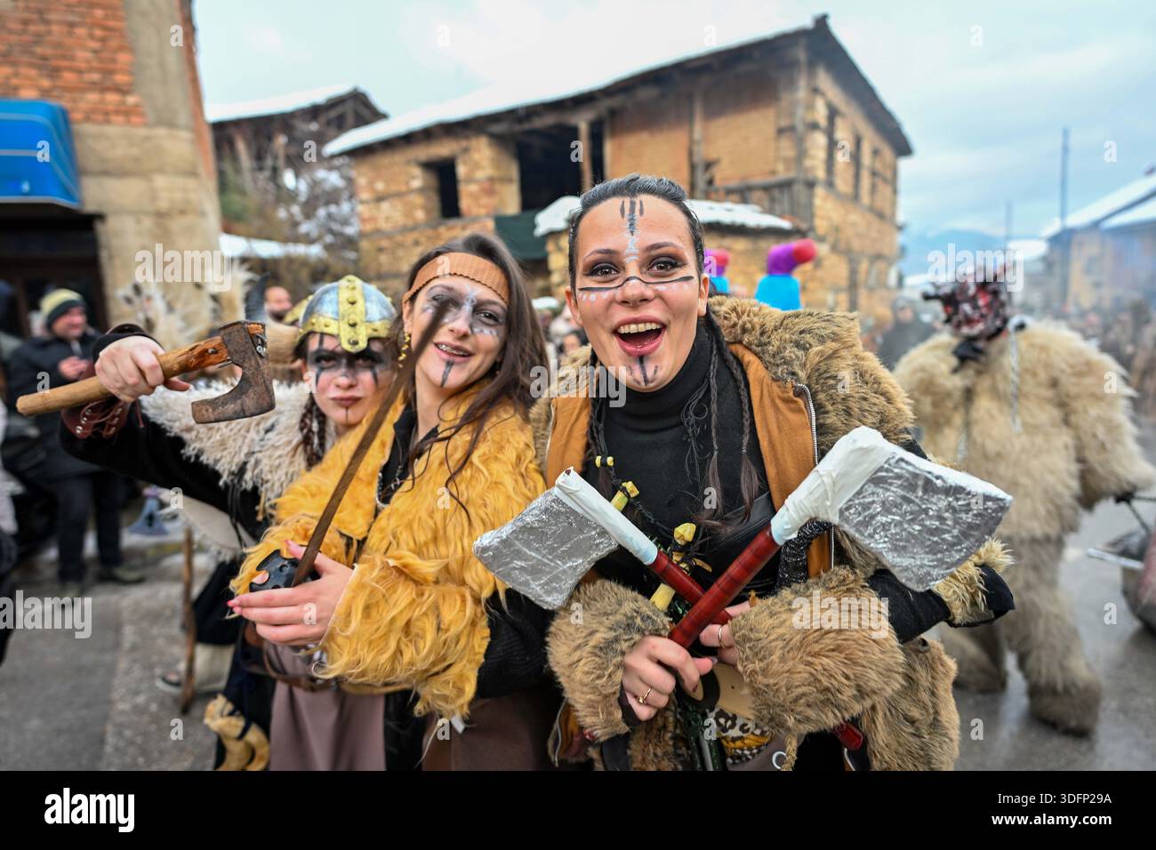 (260113) -- VEVCANI, Jan. 13, 2026 (Xinhua) -- Revelers participate in ...