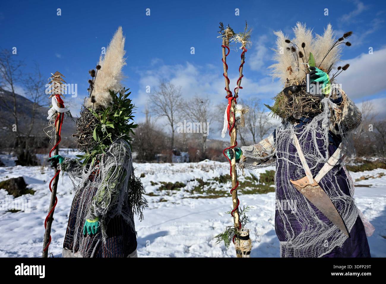 (260113) -- VEVCANI, Jan. 13, 2026 (Xinhua) -- Revelers participate in ...