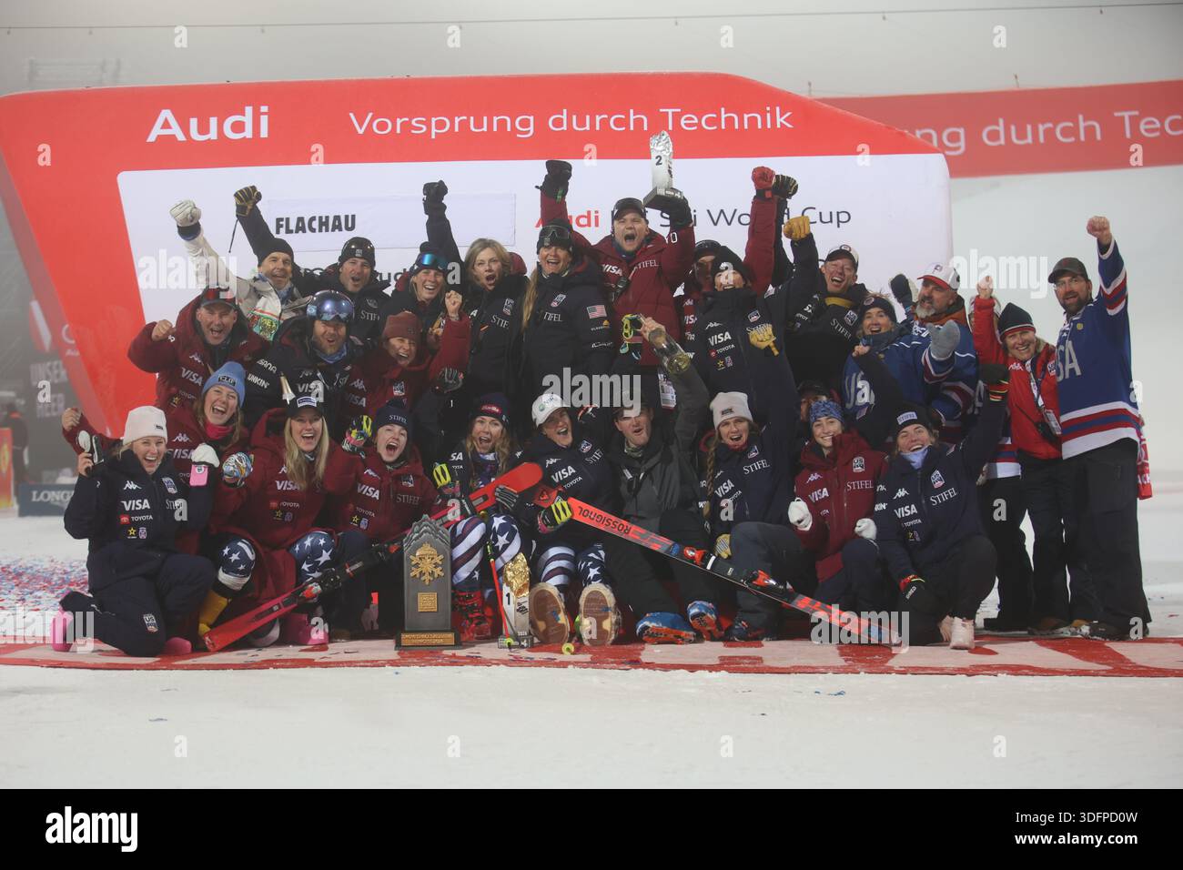 FLACHAU, AUSTRIA, 13.JAN.26 - ALPINE SKIING - FIS World Cup, night ...