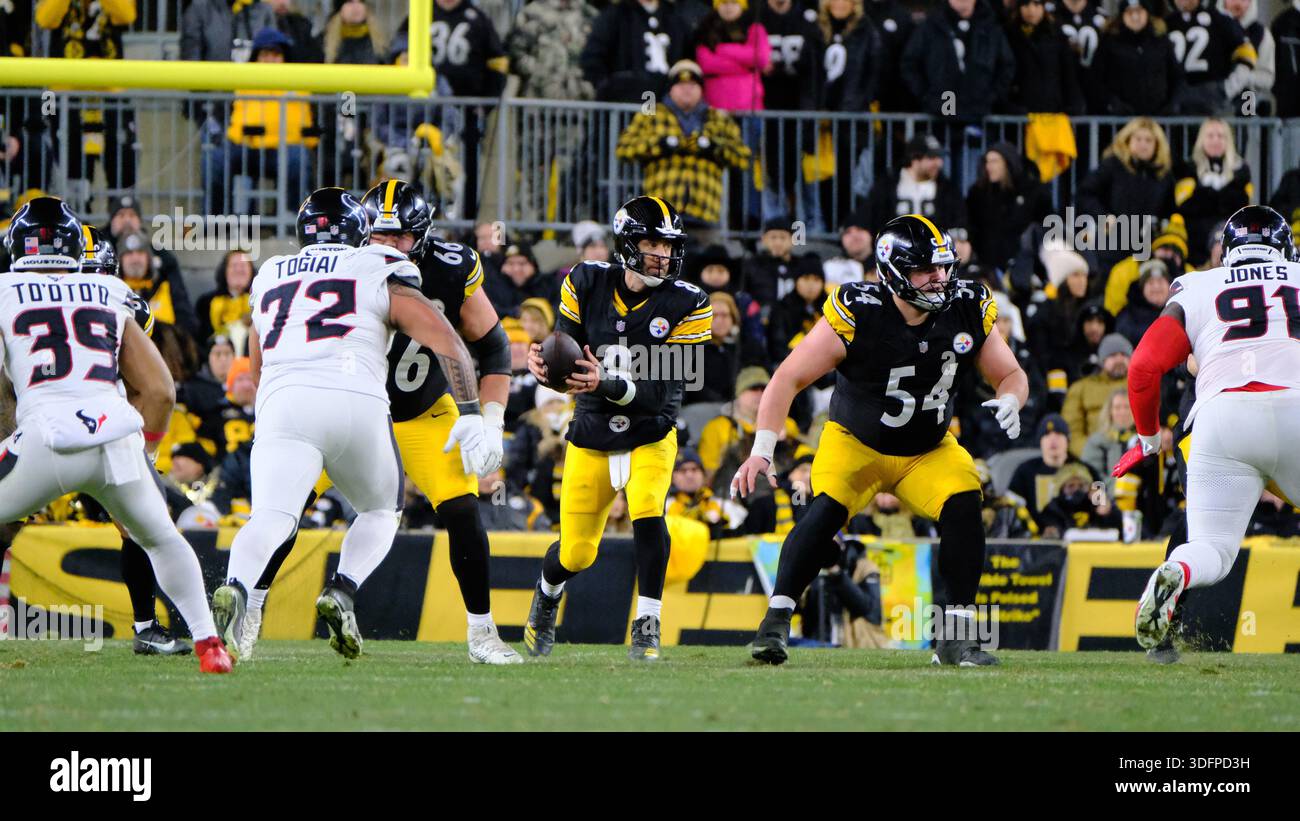 Jan 12, 2025: Aaron Rodgers #8 during the Pittsburgh Steelers vs ...