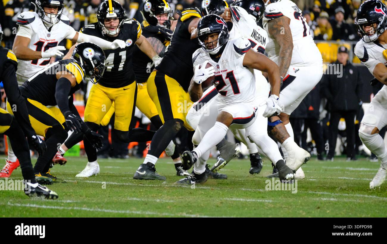 Jan 12, 2025: Nick Chubb #21 during the Pittsburgh Steelers vs Houston ...