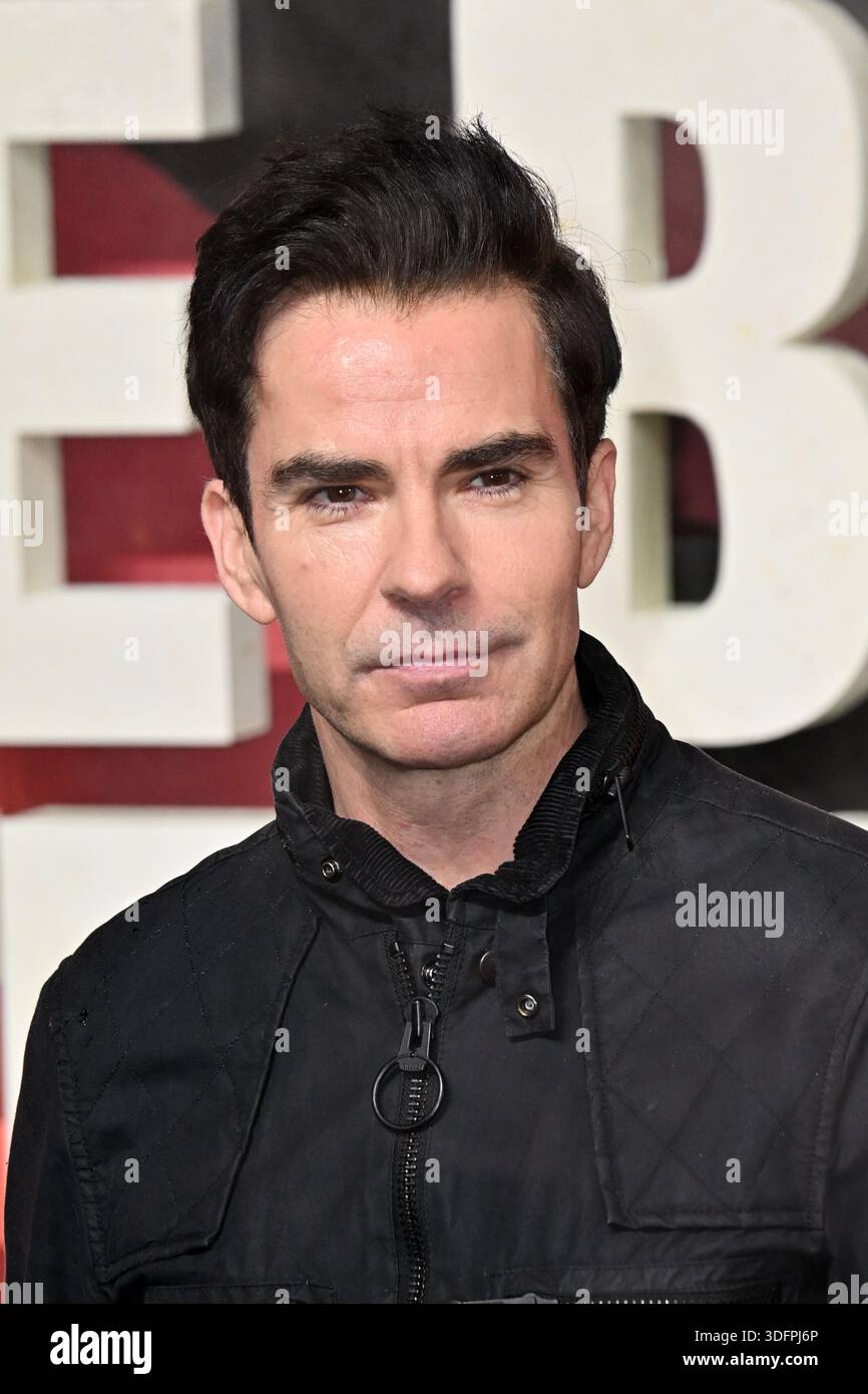 Kelly Jones walks the red carpet. Chi Lewis-Parry walks the red carpet ...