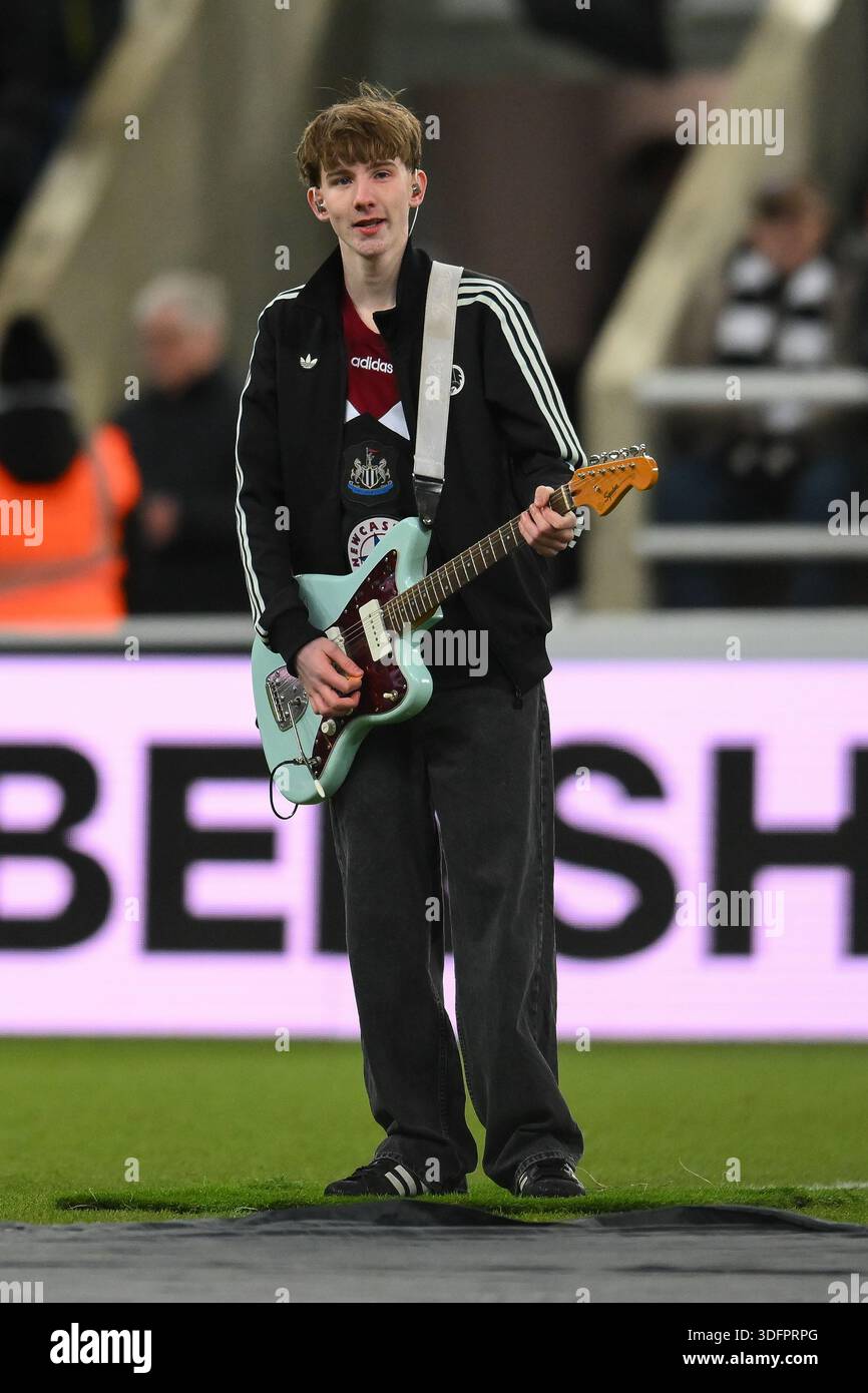 Young Busker Joe Bartley Played before the Carabao Cup Semi Final First ...