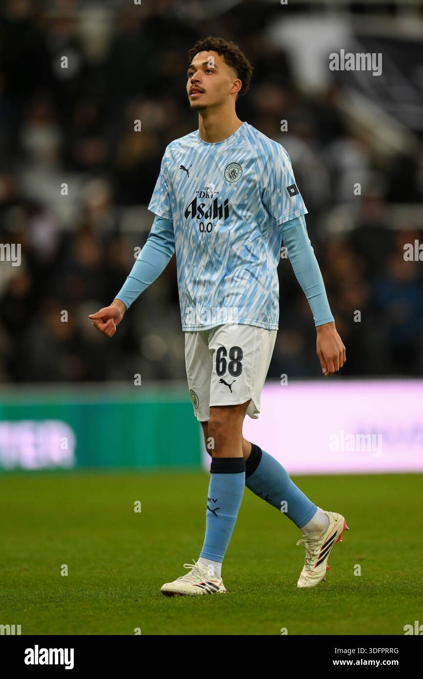 Max Alleyne of Manchester City during the Carabao Cup Semi Final First ...