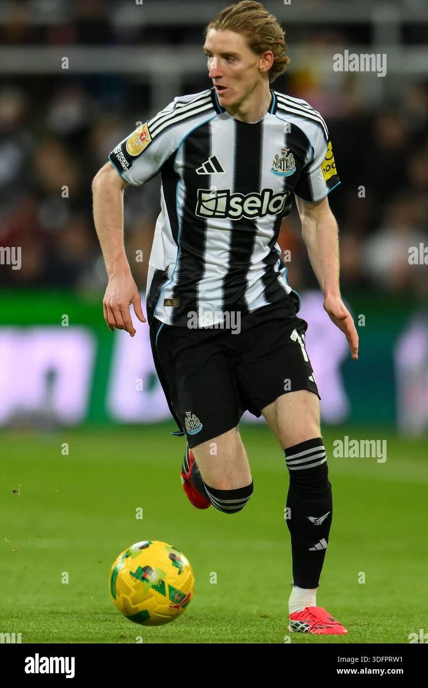 Anthony Gordon of Newcastle United during the Carabao Cup Semi Final ...
