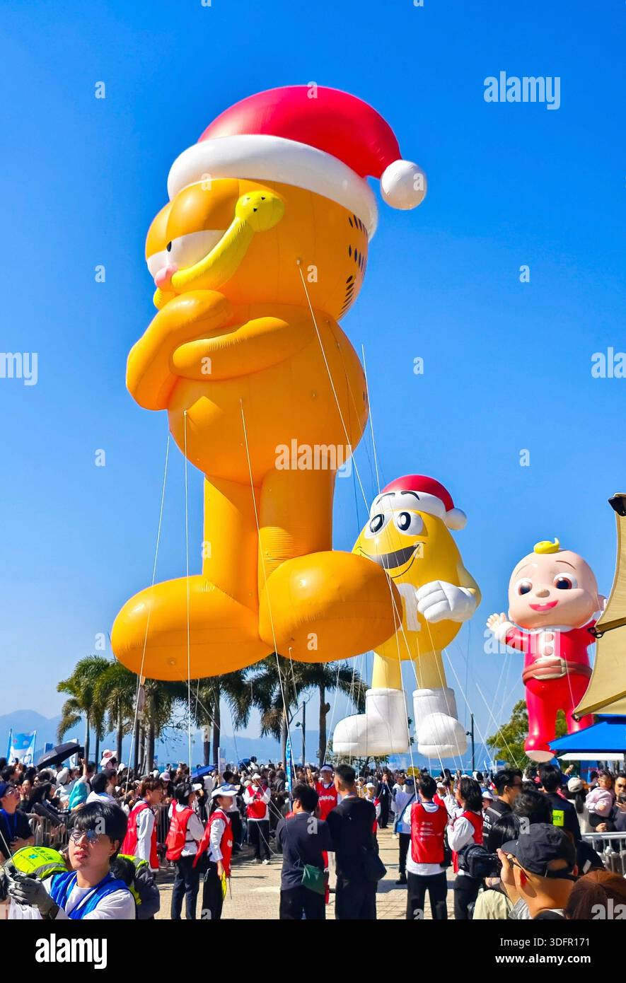 Large scale anime themed balloon parades hi-res stock photography and ...