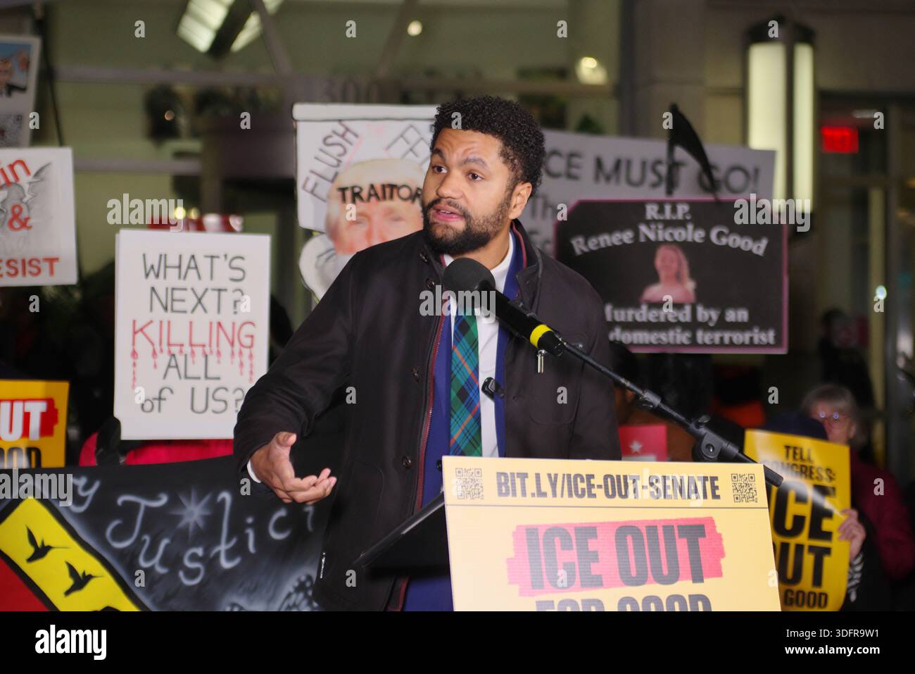 Renee nicole good vigil hi-res stock photography and images - Alamy