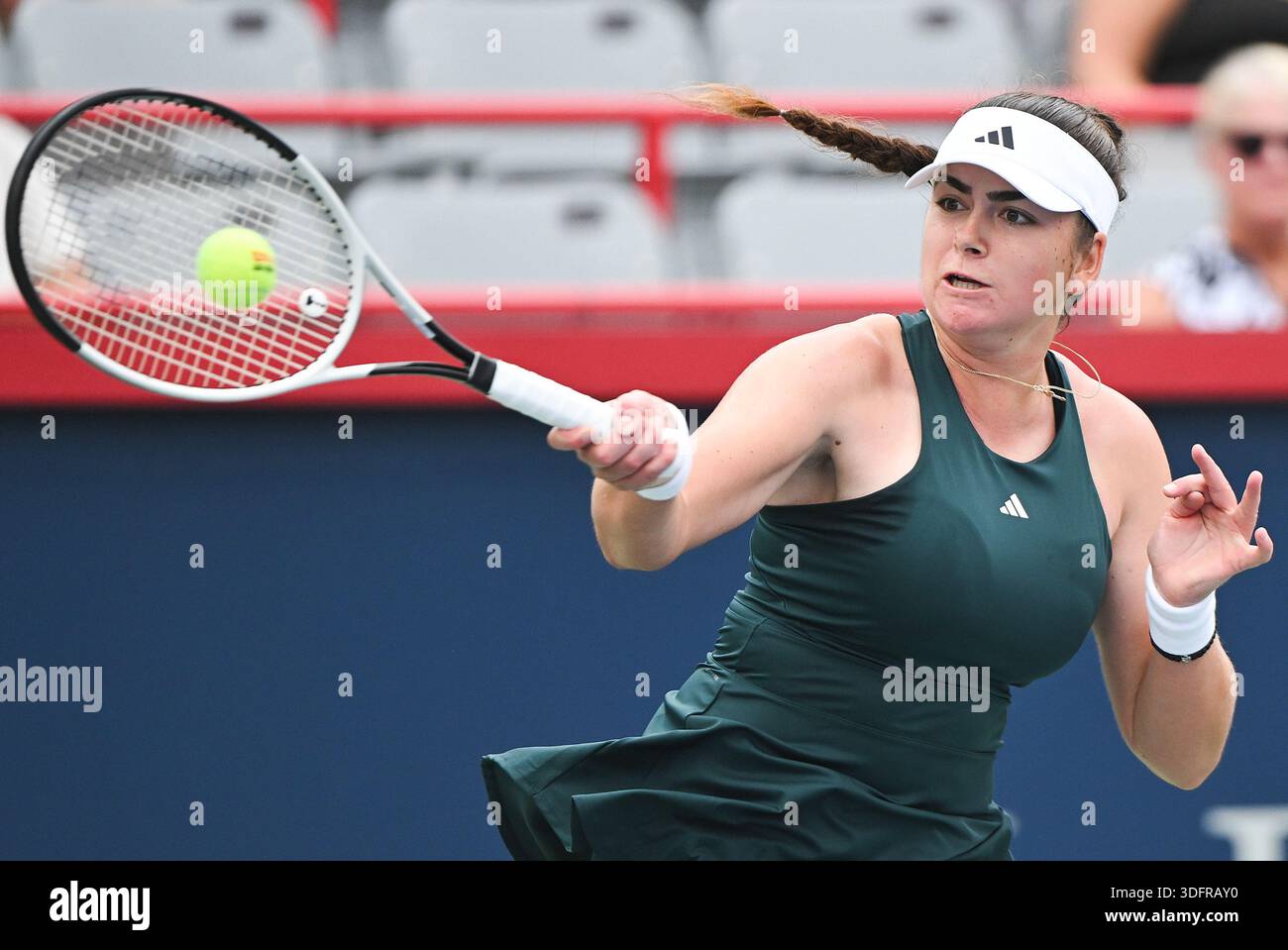 ARCHIVES - La Canadienne Marina Stakusic est en action contre la ...