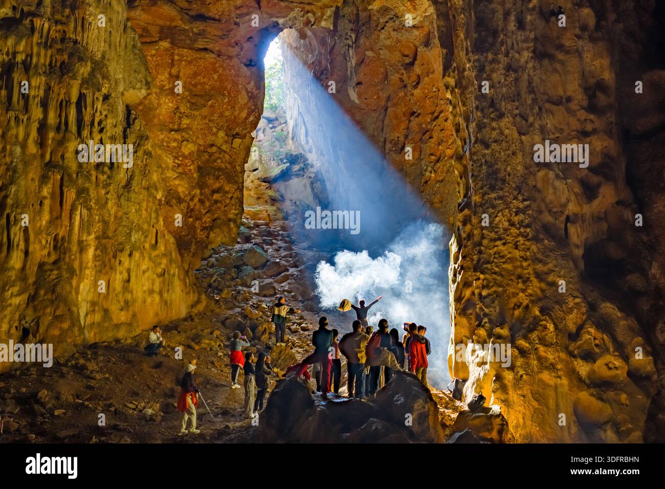 LAIBIN, CHINA - JANUARY 13, 2026 - Tourists experience a column of ...
