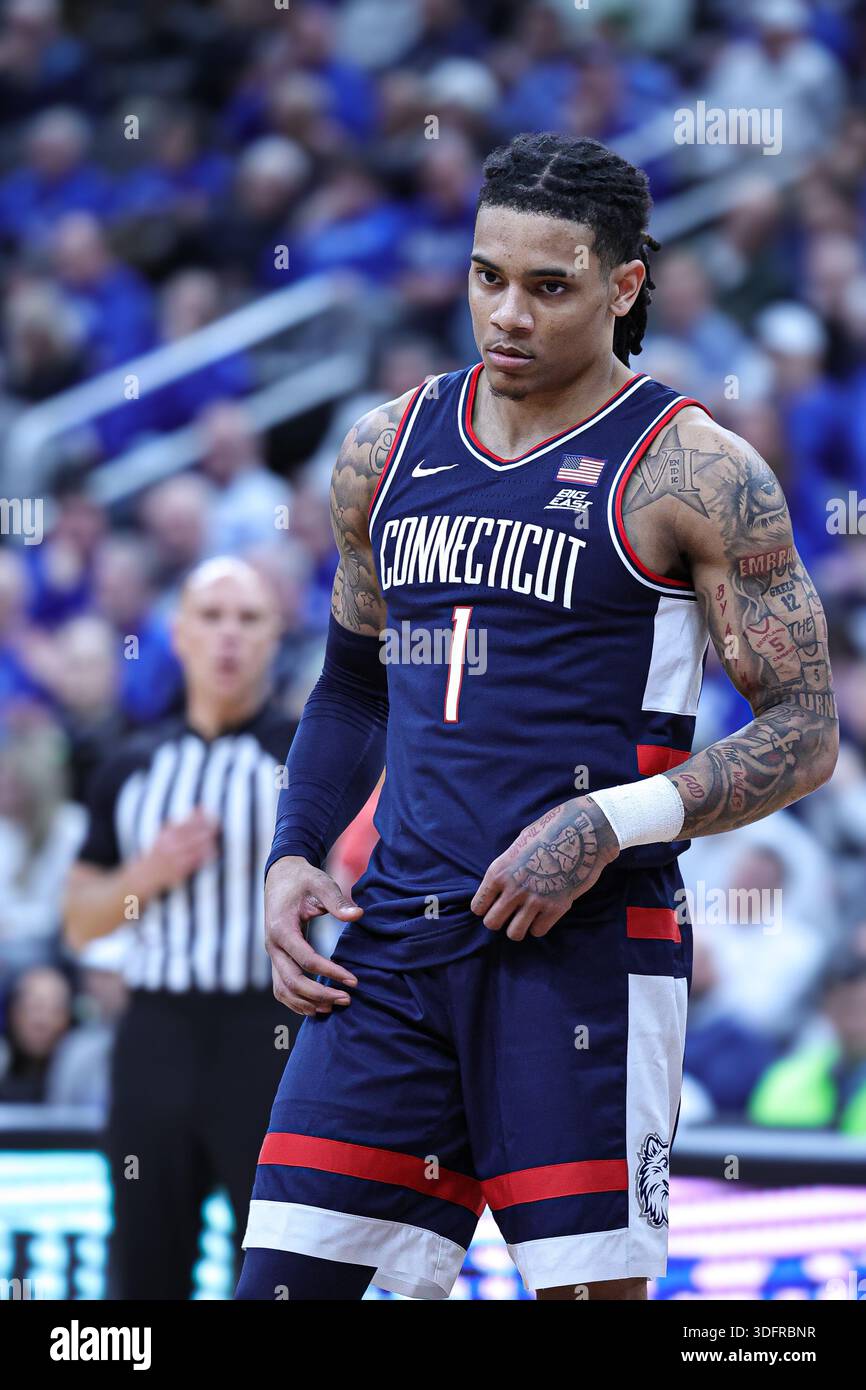 UConn Huskies guard Solo Ball (1) in the first half at Prudential ...