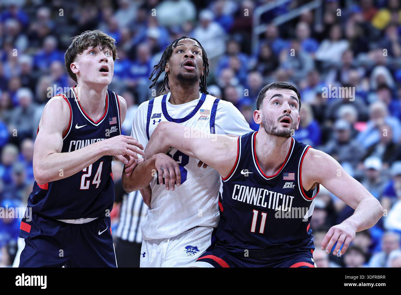 Newark, USA. 13th Jan, 2026. UConn Huskies guard Braylon Mullins (24 ...