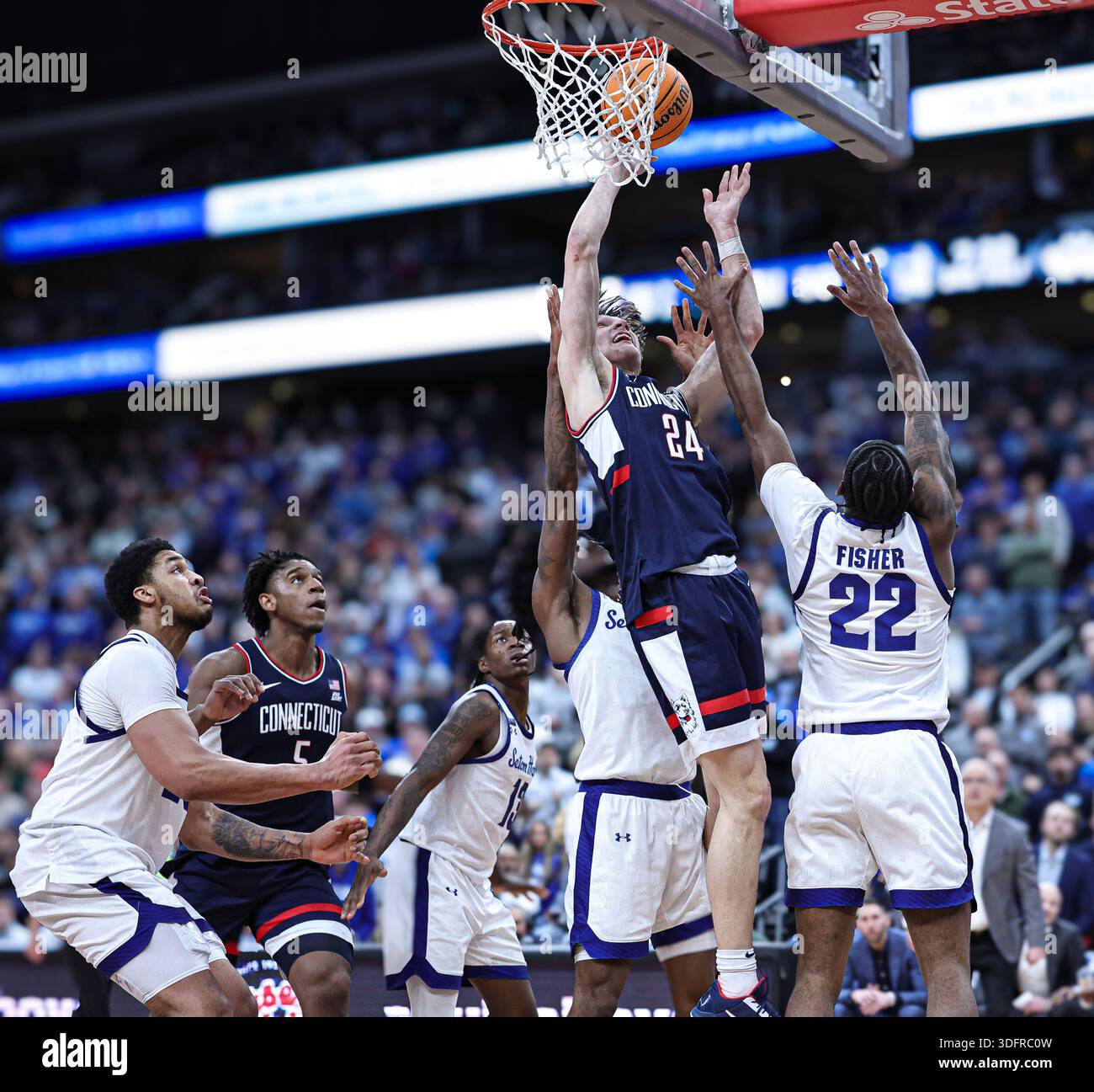 UConn Huskies guard Braylon Mullins (24) makes a layup in the second ...