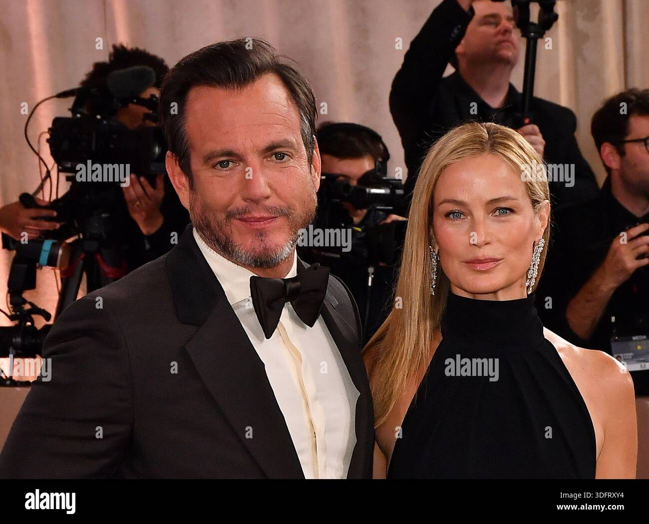 Beverly Hills, USA. 13th Jan, 2026. Will Arnett and Carolyn Murphy ...