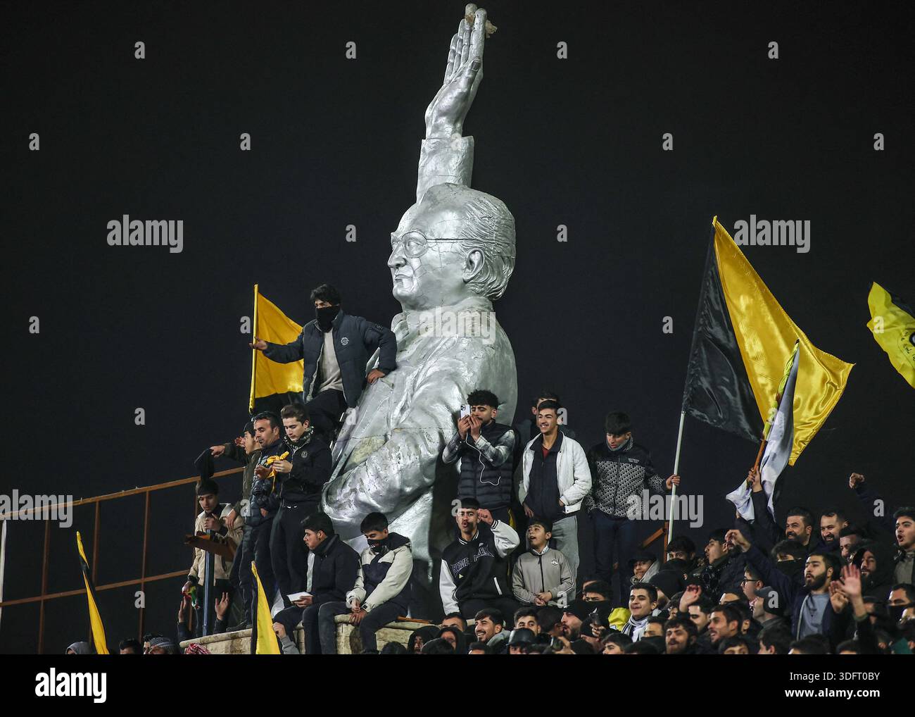 Erbil, Iraq. 13th Jan, 2026. Erbil SC supporters celebrate during the ...