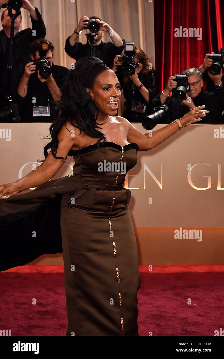 Sheryl Lee Ralph attends the 83rd annual Golden Globe Awards at The ...