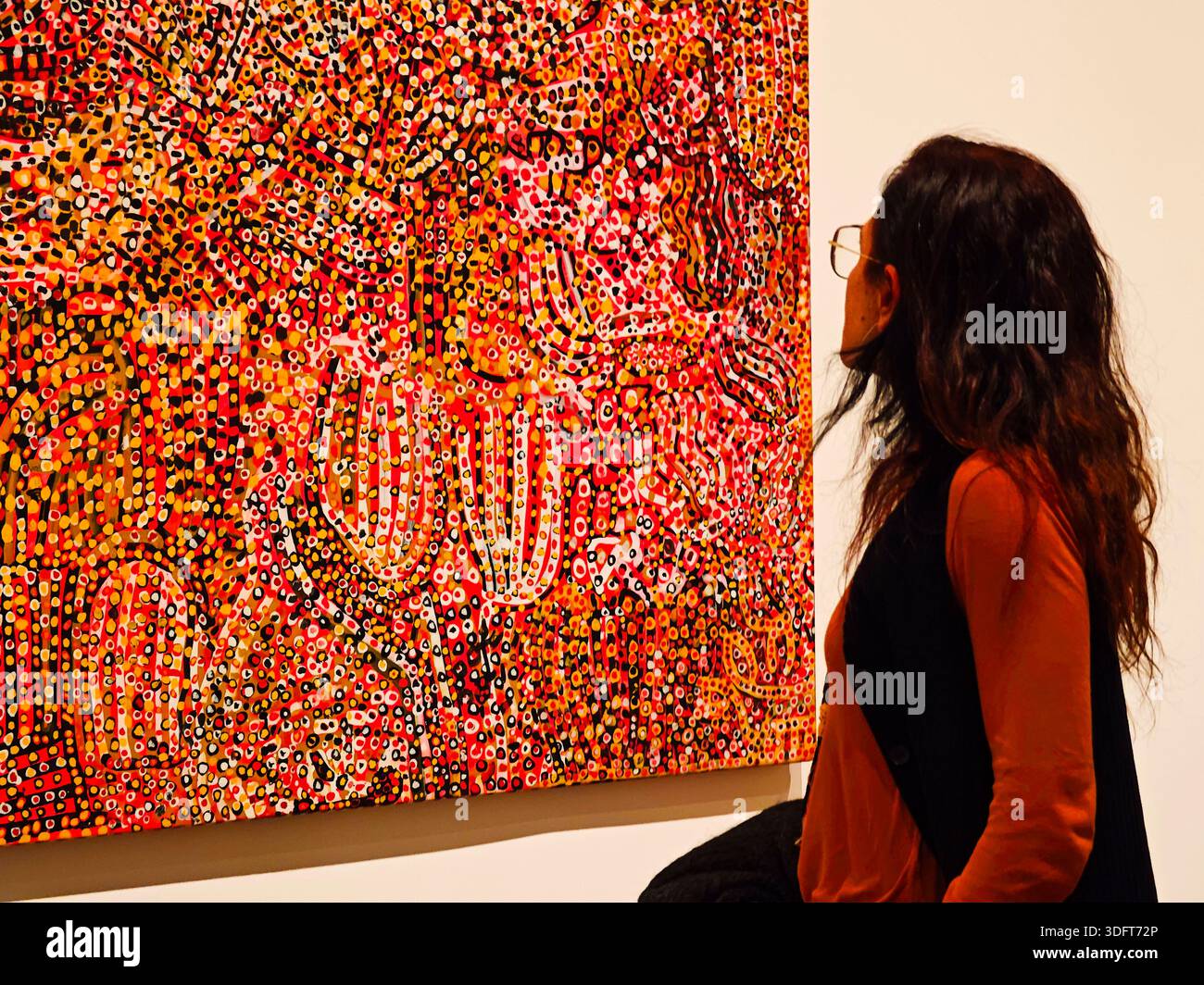 Emily Kam Ngwarray, Australian Indigenous artist from the Utopia ...