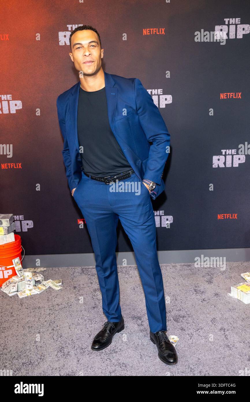 Dale Moss attends Netflix's "The Rip" New York Premiere at Alice Tully ...