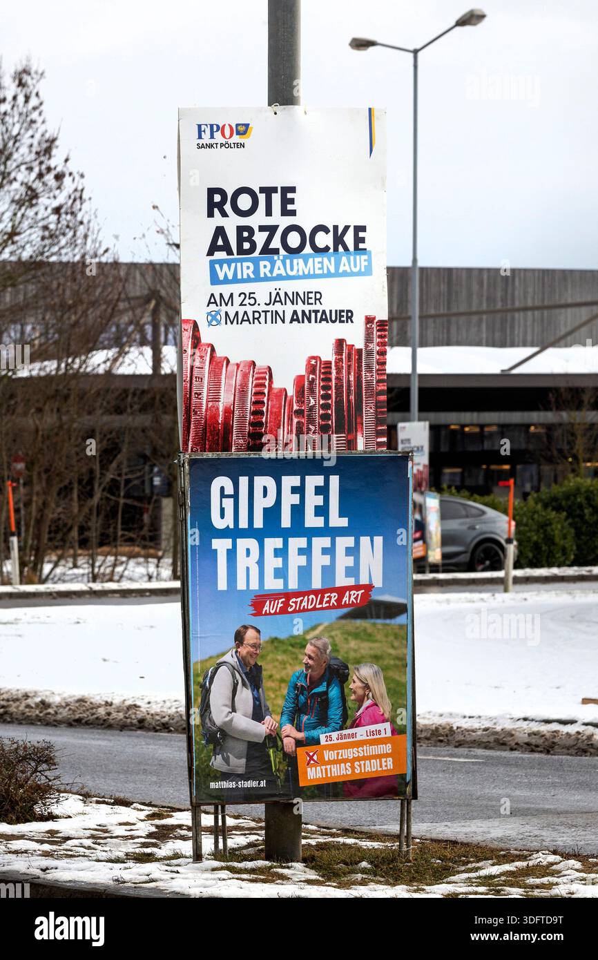 Wahlplakate FPÖ und SPÖ anlässlich der Gemeinderatswahl in Sankt Pölten ...