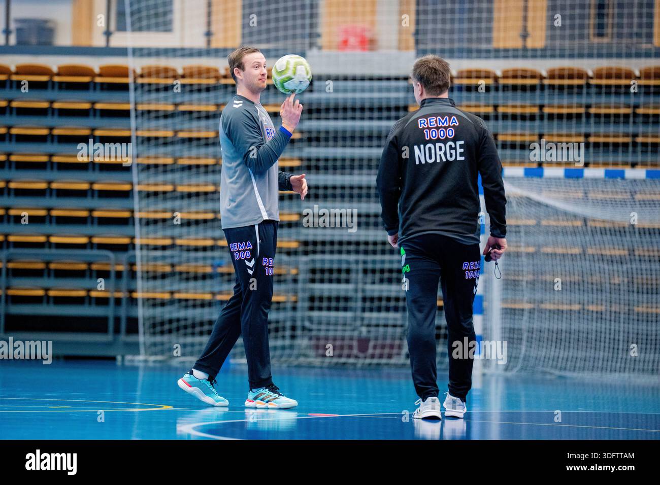 Bekkestua 20260114. National team manager Jonas Wille and Sander ...