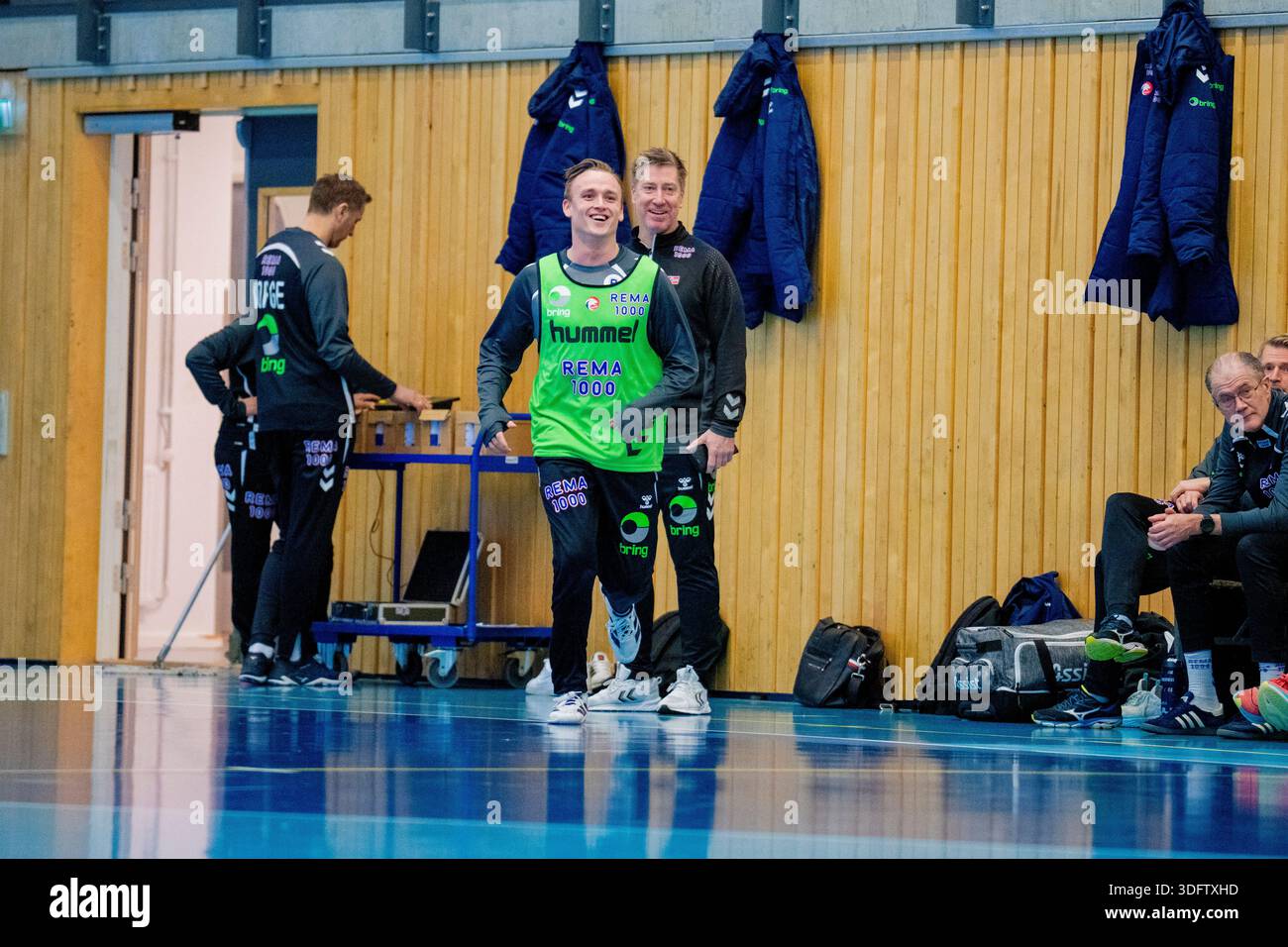 Bekkestua 20260114. Tobias Grøndahl and national team manager Jonas ...